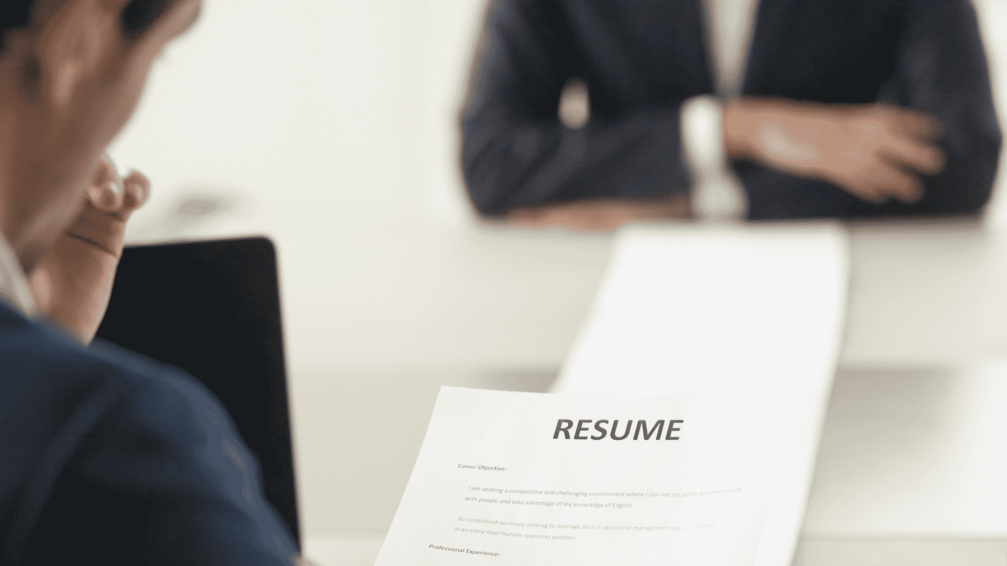 4 conseils pour ne pas rater votre CV Cadre - Elatos